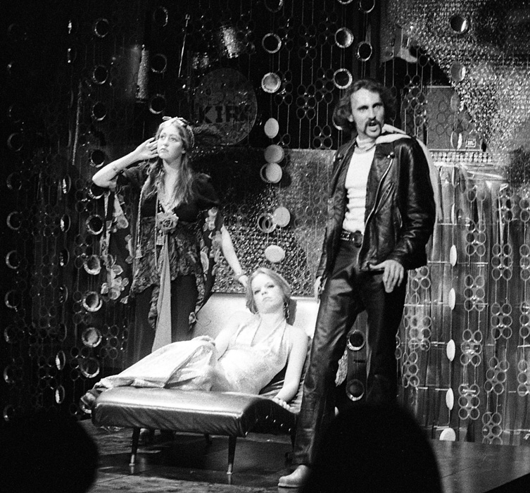 The Student Lens : Bard through the Eyes of Three Student Photographers