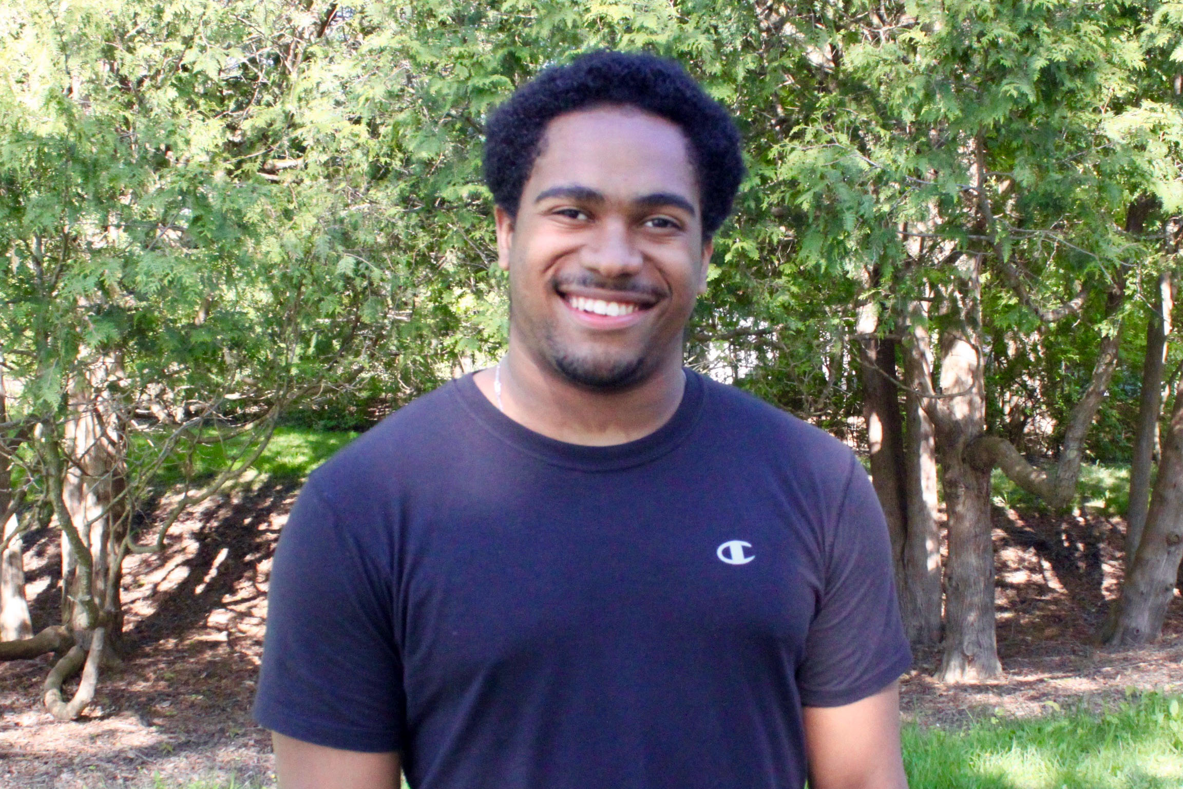 Senior Spotlight: Tony Henry